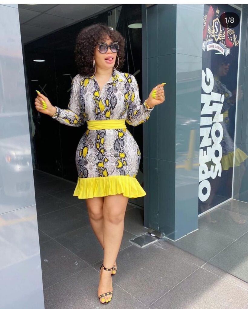 Simple And Lovely Guinea Styles En Vogue - Reny styles