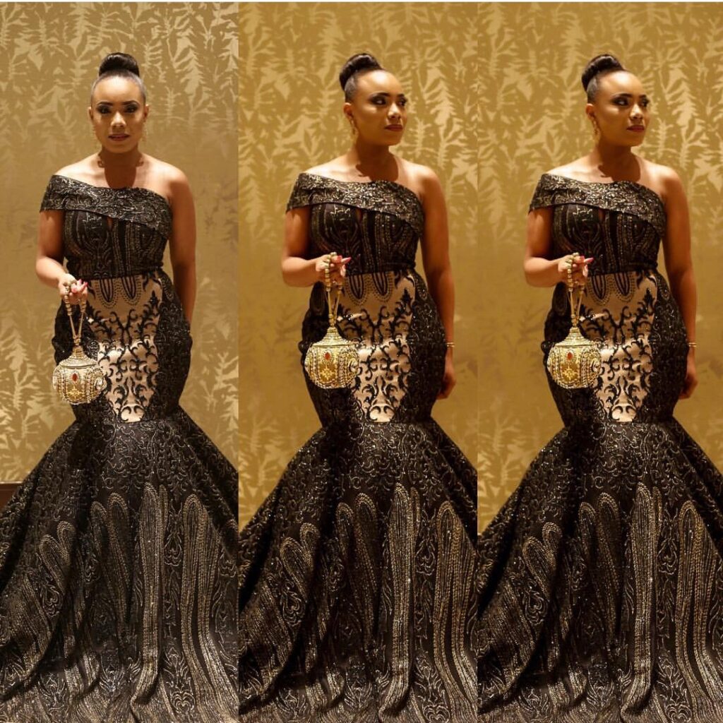 BEAUTIFUL SIMPLE DINNER GOWNS STYLES FOR LADIES - Reny styles