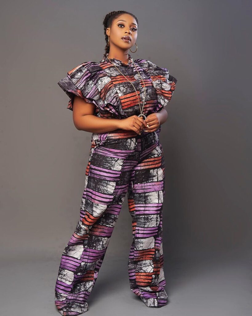 This lovely ankara fabric for another beautiful Nigerian ladies. Pick ...