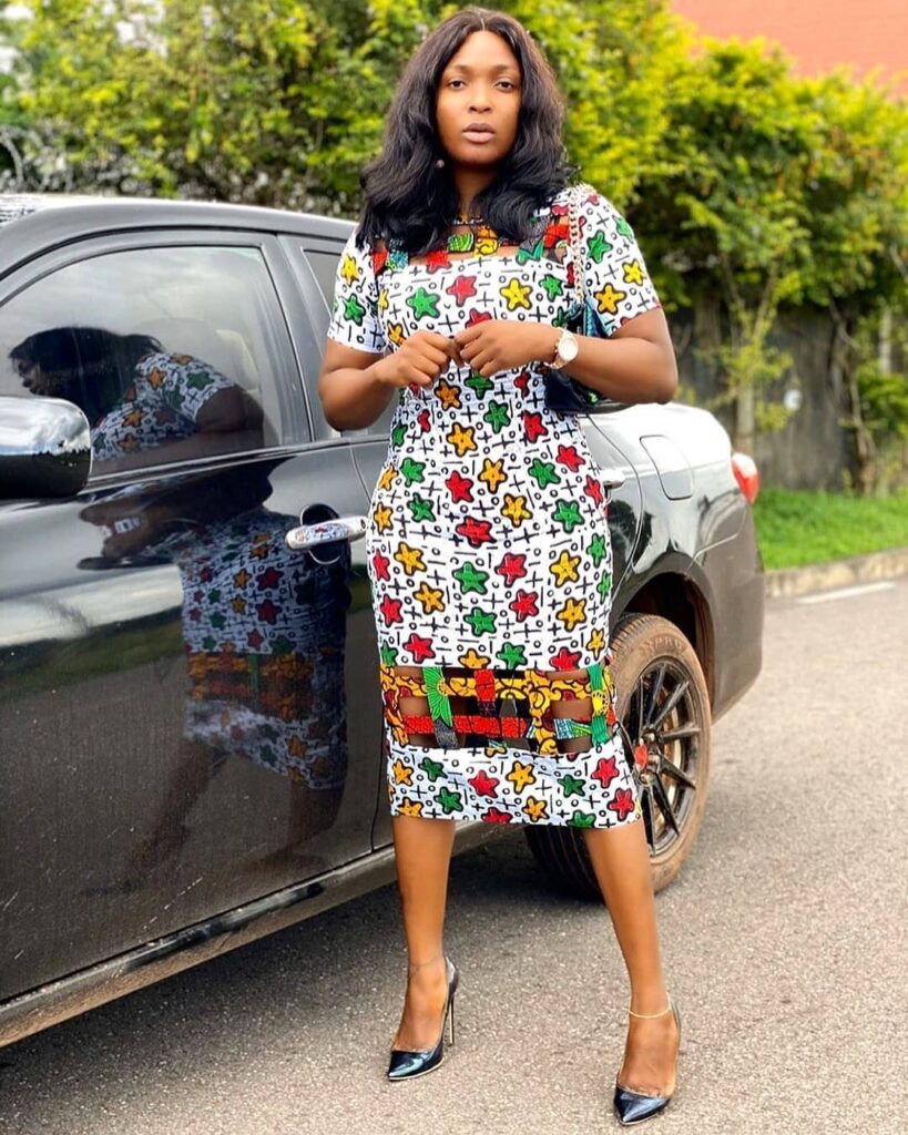 This lovely ankara fabric for another beautiful Nigerian ladies. Pick ...