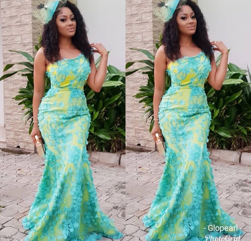 Modern Asoebi Designs For Ladies Of Dignities- 15+ Designs - Reny styles