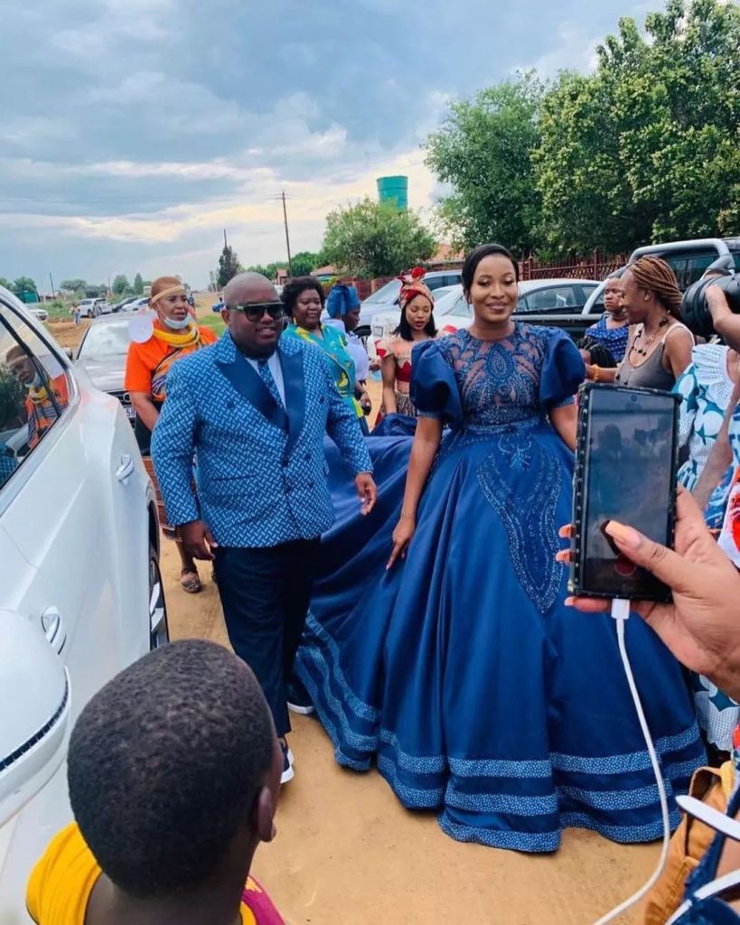 Amazing Shweshwe Dresses For South African Ladies - Reny styles